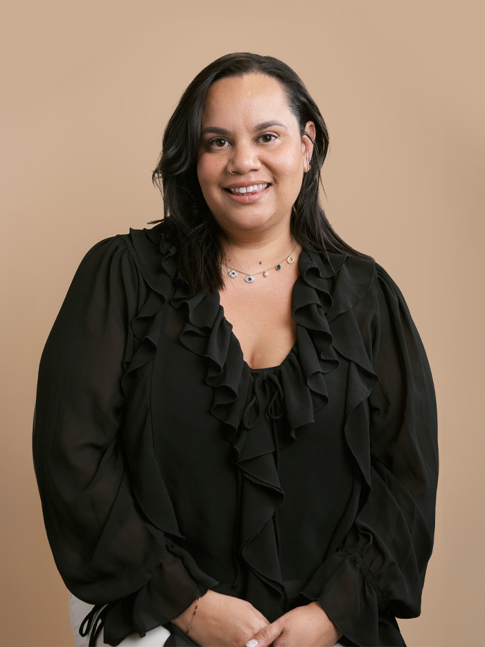 Ginny Jones - YarnnUp